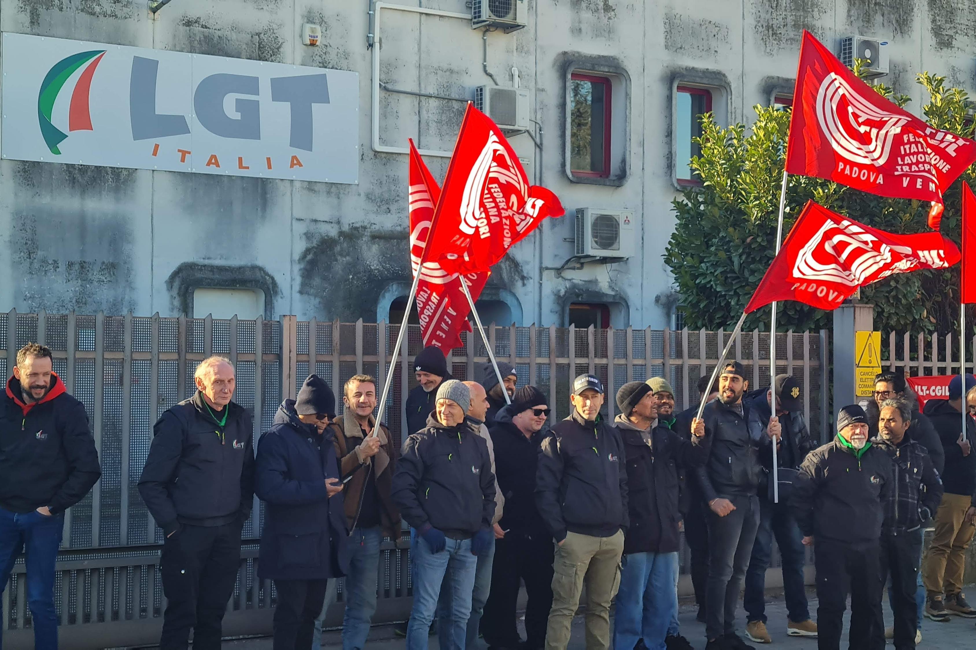 Lgt Italia li sposta da Padova a Milano, ma non c'è lavoro