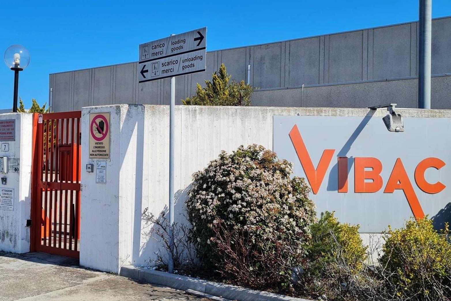 Industria: licenziamenti Vibac, Filctem non firma