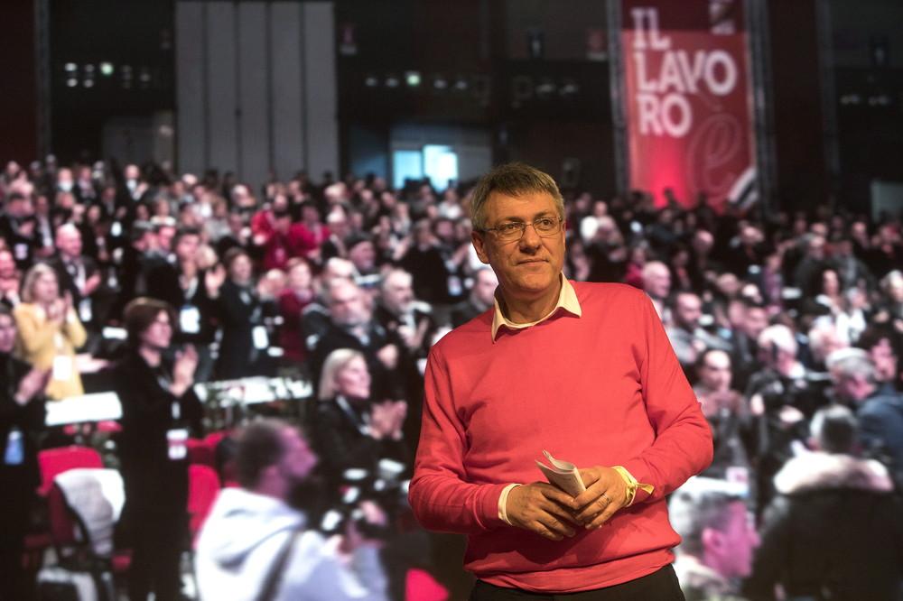 Landini: auguri a chi deve lavorare per vivere