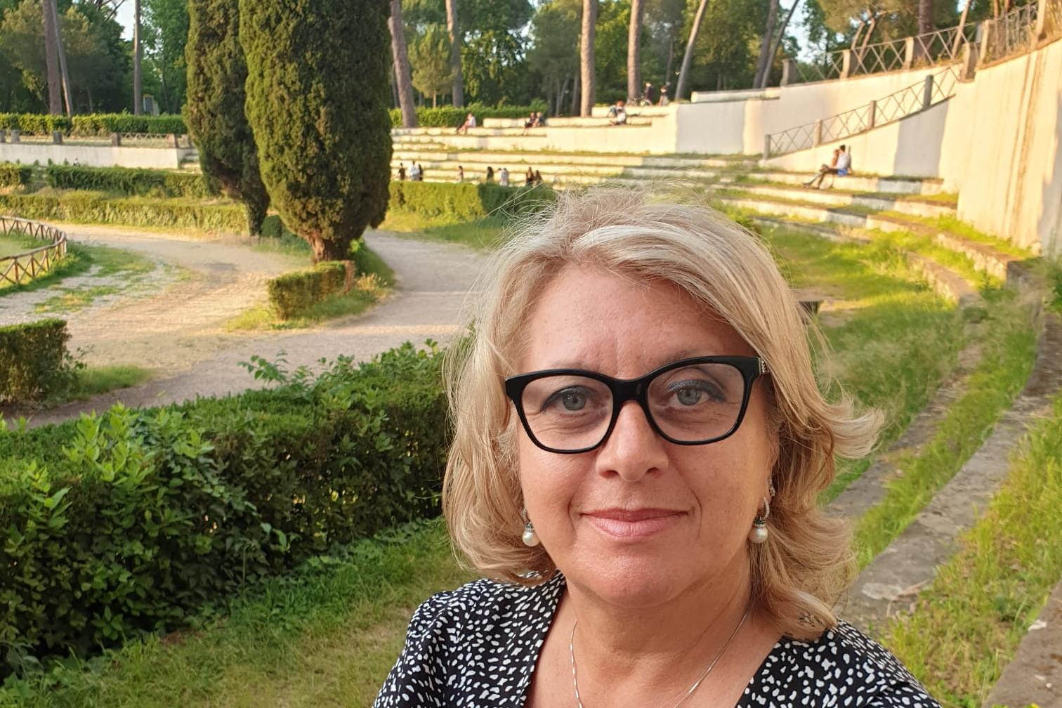 Partire dalle donne per progettare il futuro Partire dalle donne per progettare il futuro