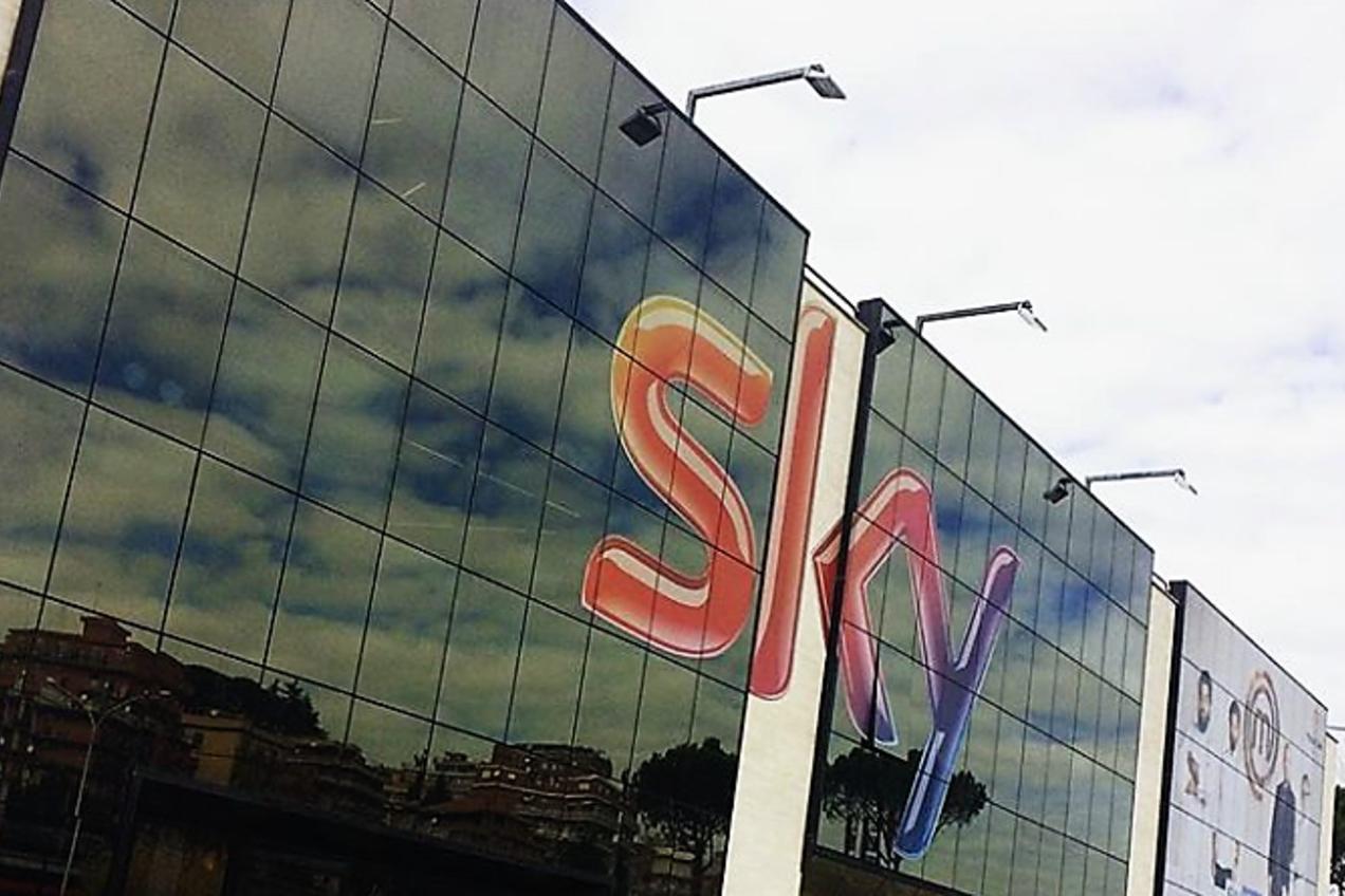 Sky multata dall'Agcom per 2,4 milioni